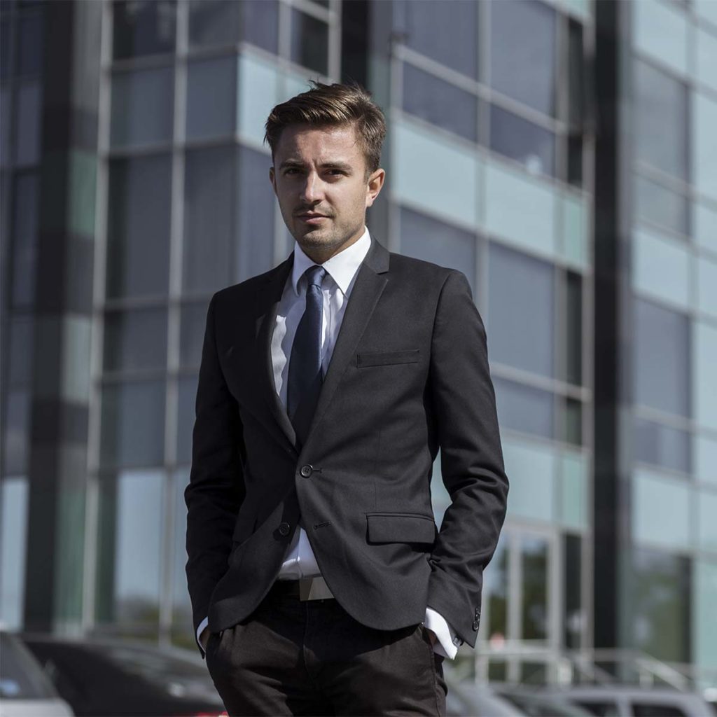 Trabaja con nosotros - Enrique Ortega Burgos