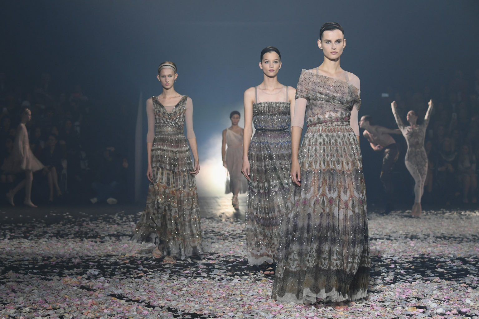 Apropiacionismo Cultural En La Moda Dior Y La RegiÓn Rumana De Bihor