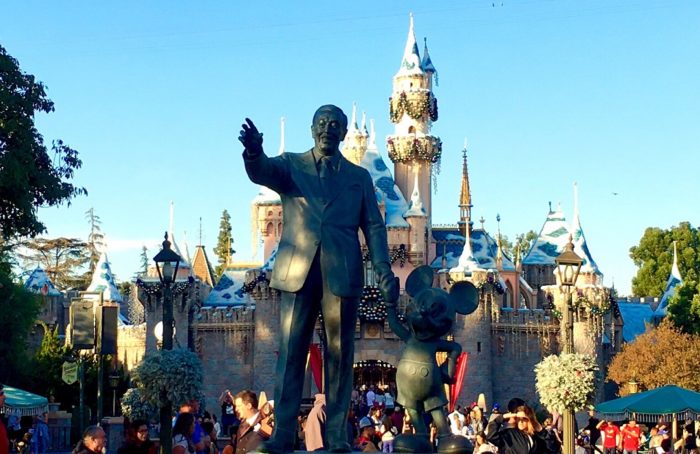 WALT DISNEY: LA BIOGRAFÍA 1901-1966. - Enrique Ortega Burgos