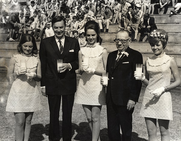 GRUPO RICHEMONT: ANTHONY EDWARD RUPERT 1916-2006 - Enrique Ortega Burgos