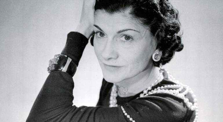 CHANEL: SU REVITALIZACIÓN - Enrique Ortega Burgos