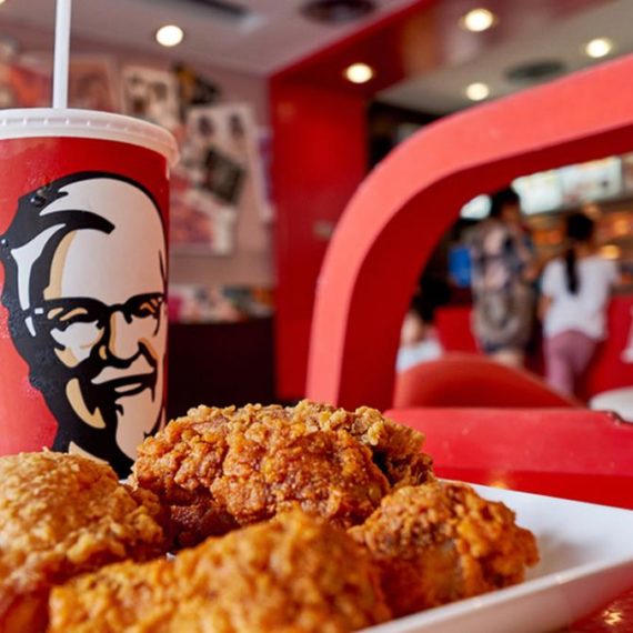 KFC: estrategias de negocio 2 - Enrique Ortega Burgos